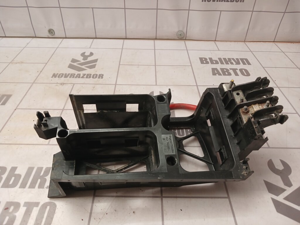 Кронштейн (сопут. товар) Opel Astra H / Family 2004 >