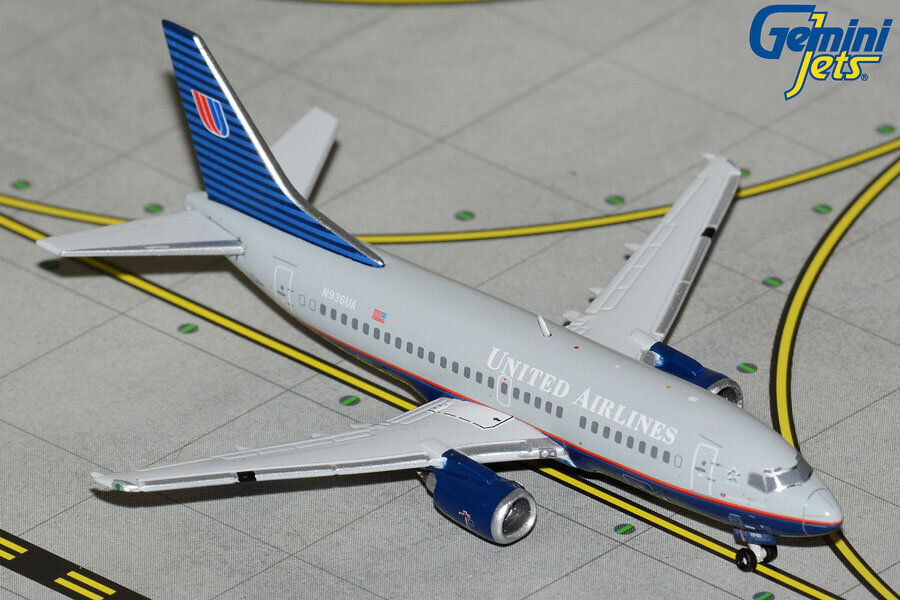 Gemini Jets Модель самолета Boeing 737-500 United Airlines