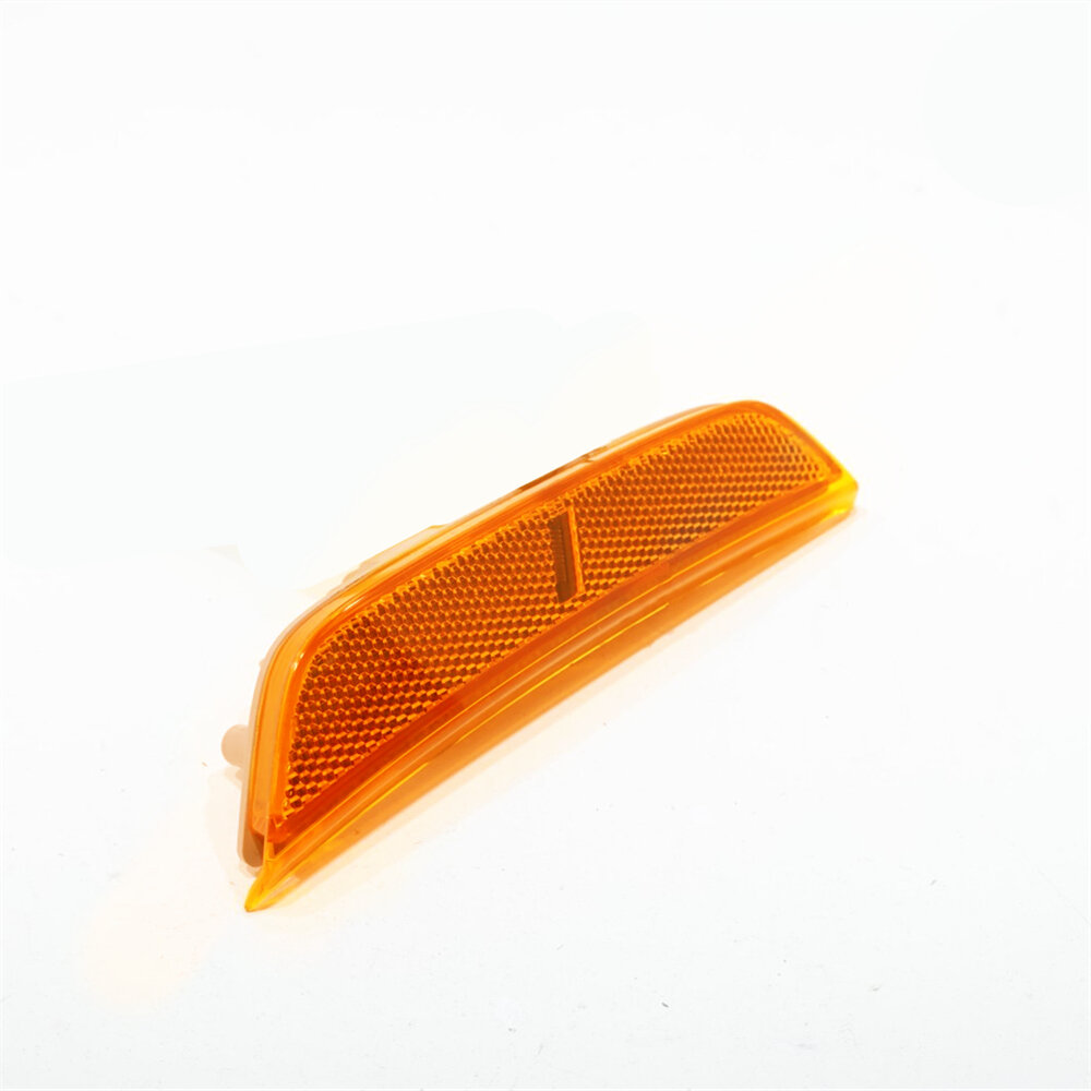 For GM Side Marker Lamp 84763116 — фото 1
