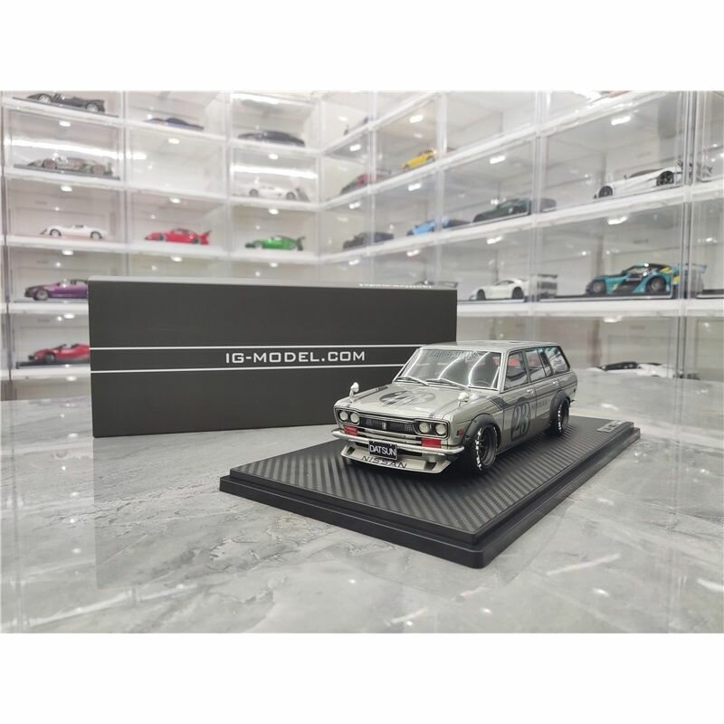Машинка Ignition Model 1:18 Datsun Bluebird 510 Модель из смолы