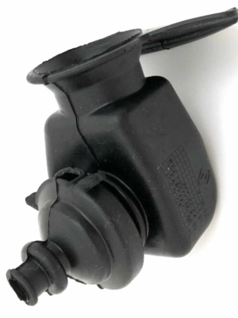 Пыльник кулисы КПП для RENAULT LOGAN Dacia Sandero Clio (2005-2014г) Oem: 8200840587