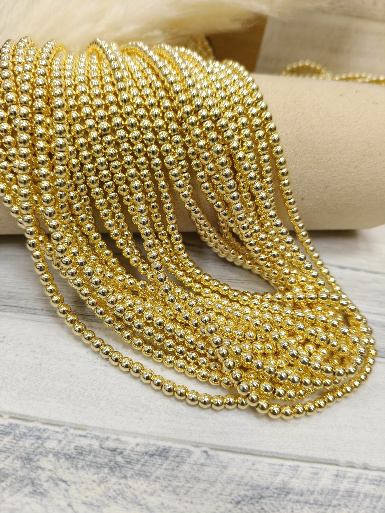 Бусины гематит шар гладкий лимонный 3,5 мм (нить 39 см), Suntrim