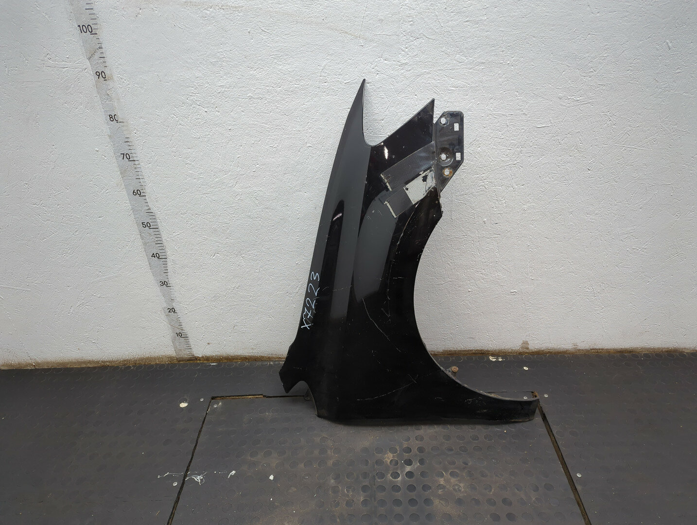 Крыло правое переднее Volkswagen Polo Б/У