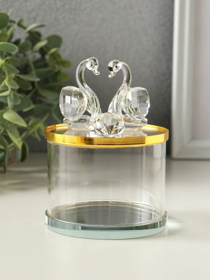 Шкатулка для украшений Лебеди , стекло, с крышкой и металлическим ободком под золото 8.2 8.2 11 см