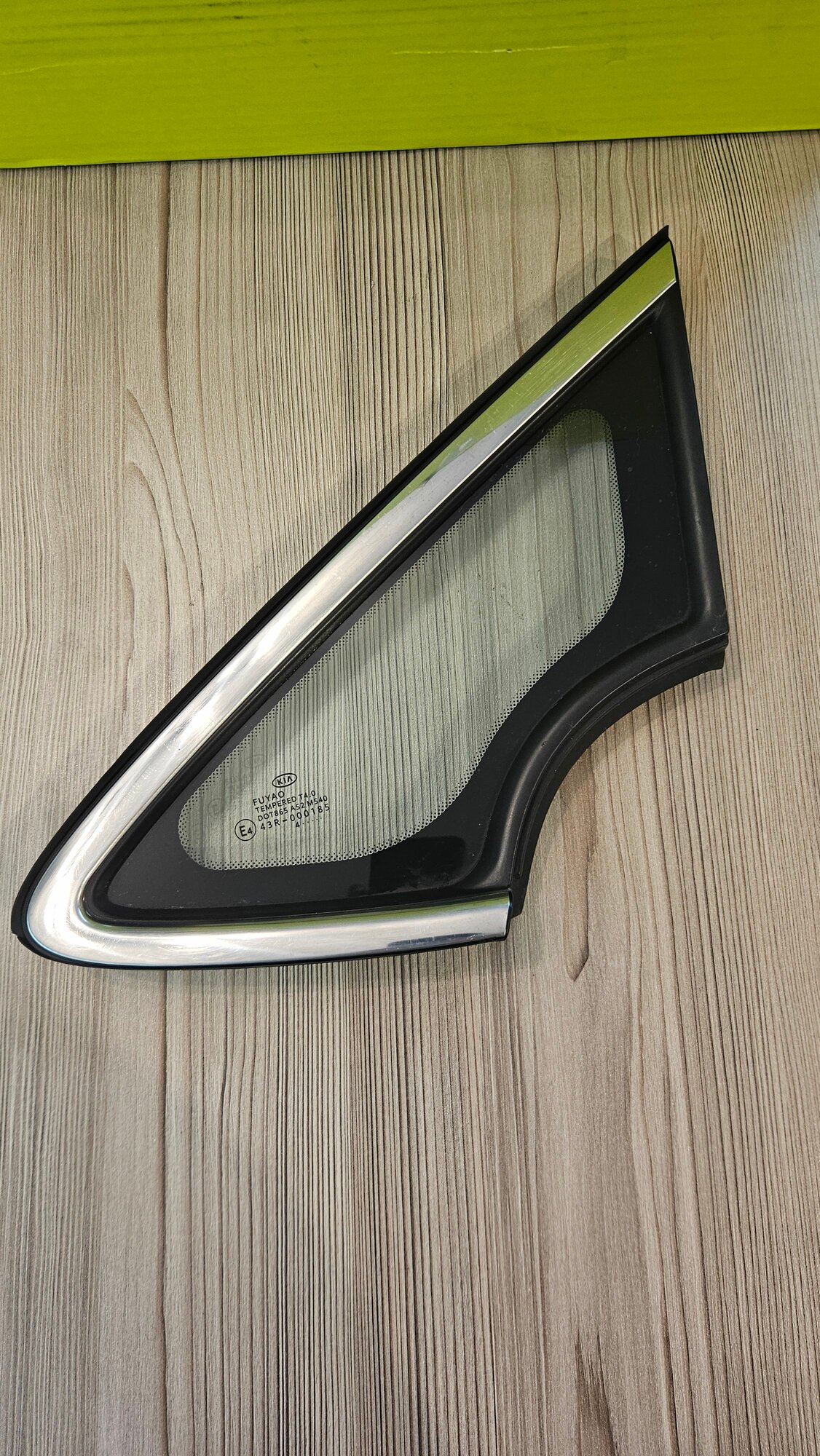 Форточка передняя левая Kia Ceed JD 2 2012-2015