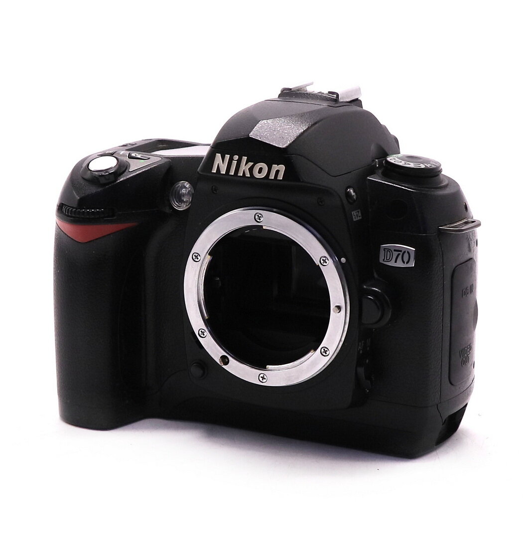 Фотокамера Nikon D70 body (пробег неизвестен)