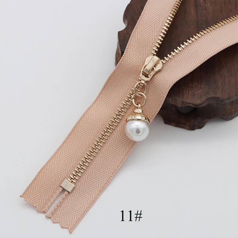 Молния бежевая 11# 15 см