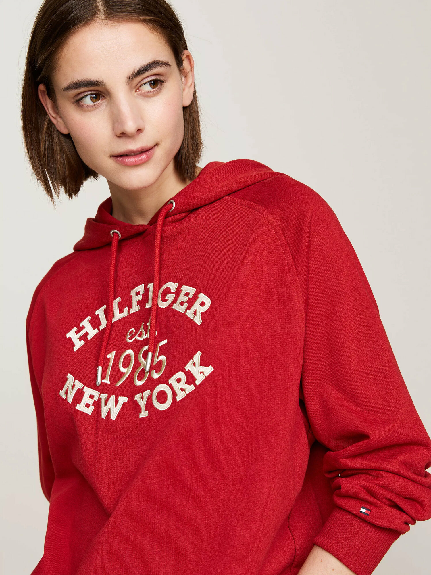 Худи TOMMY HILFIGER Varsity Logo Embroidery Hoody, размер XL, , красный — фото 1