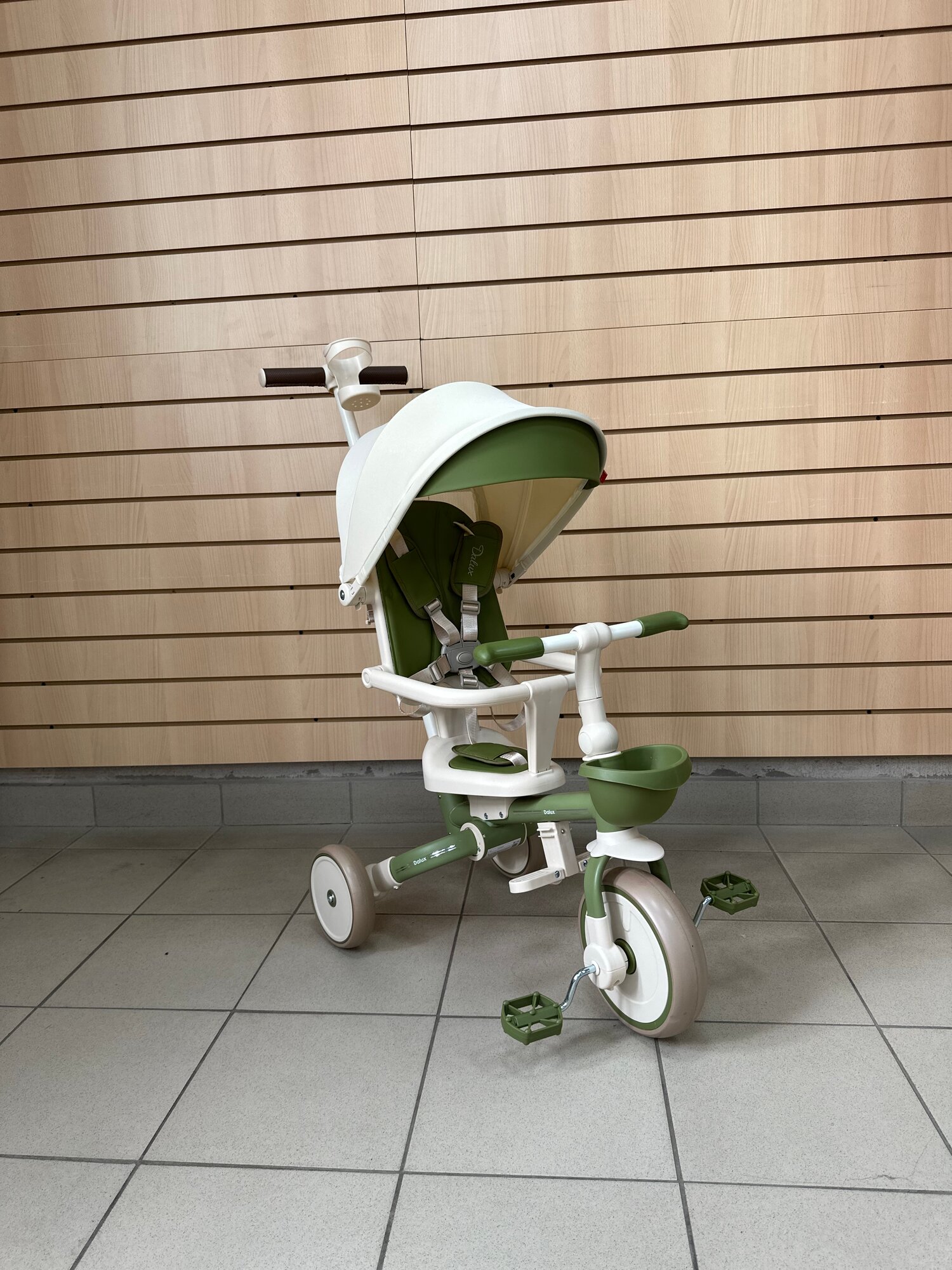 Детский трехколесный велосипед BREND LUXMOM DALUX ORIGINAL 3777, до 4х, складной, поворотное сидение, цвет зелёный