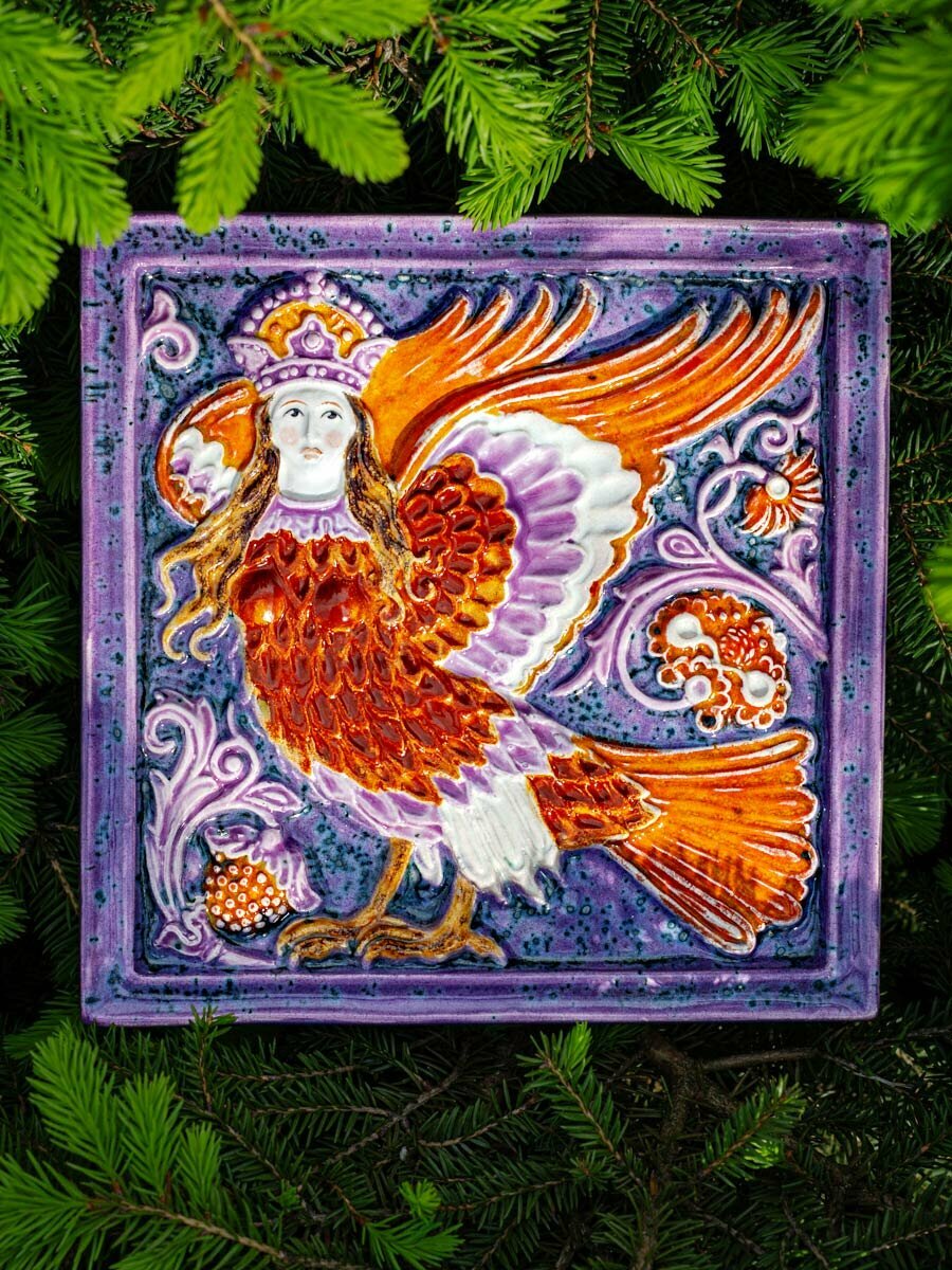 Изразец «Сирин 2 сиреневый» Майолика. 200 x 200 мм.