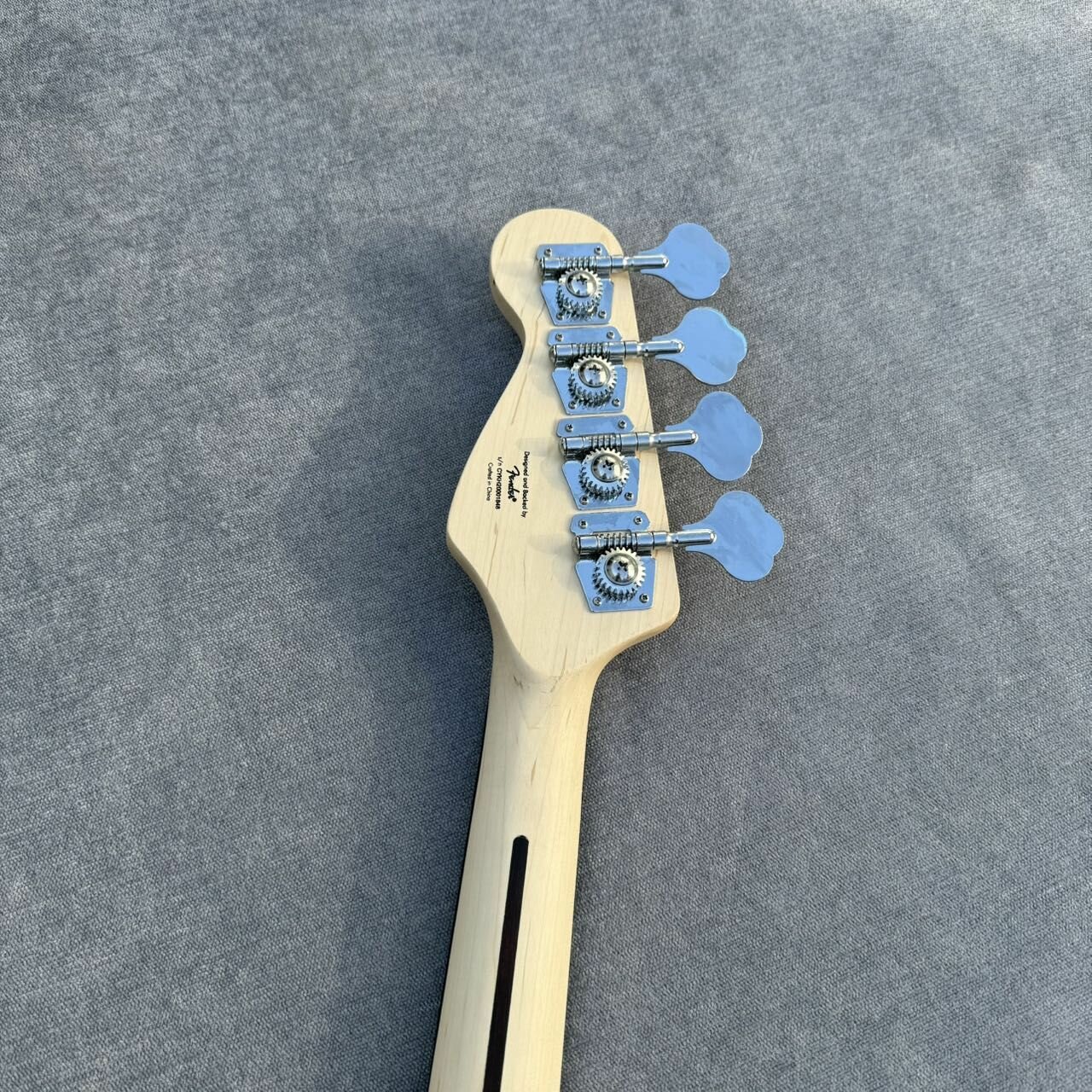 Fende sq бас гитара 4 струн/ jazz bass — фото 1