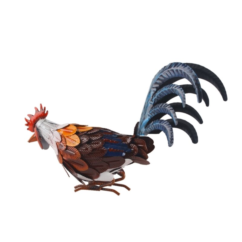 Декоративная скульптура петуха