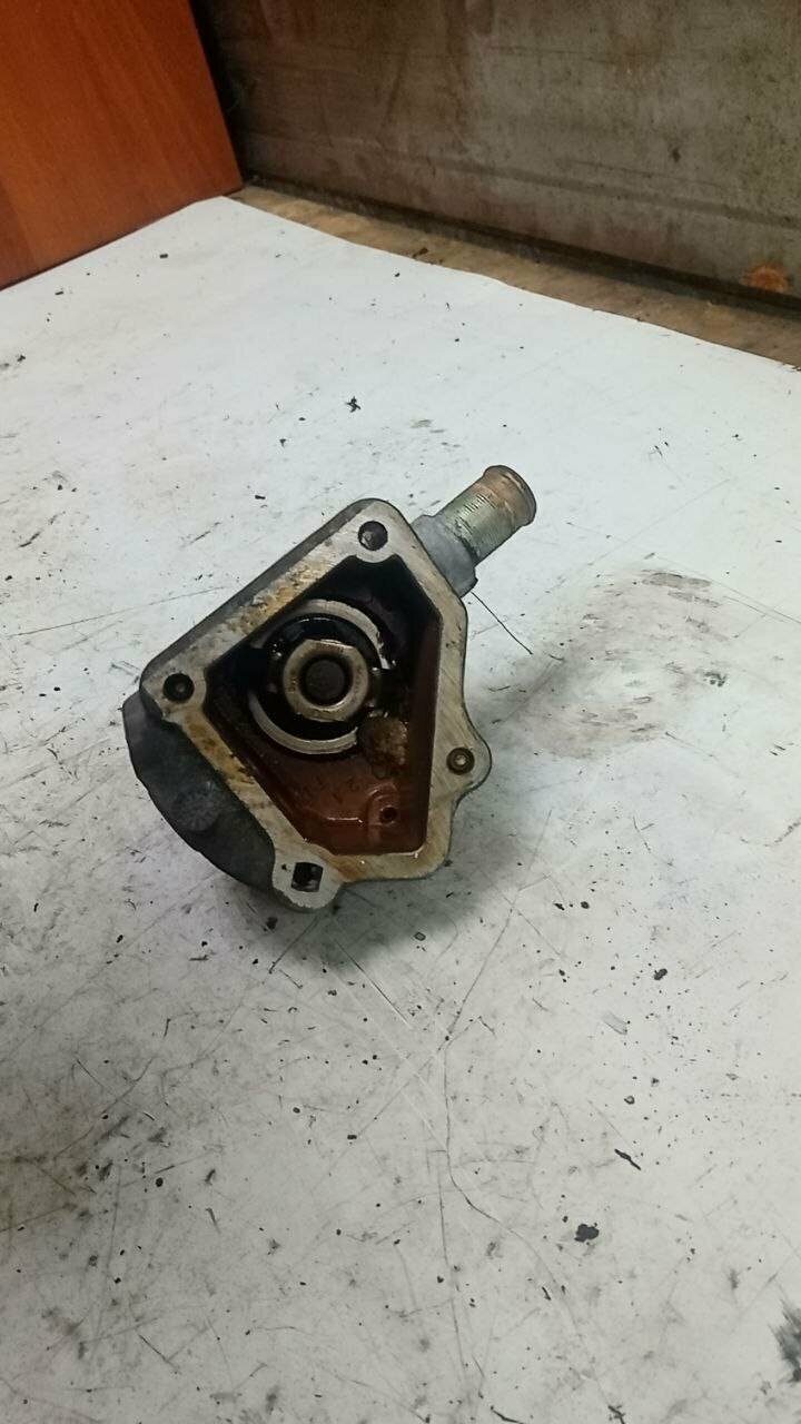 Корпус термостата Peugeot 406 рест. (1999 - 2004) 9622845680