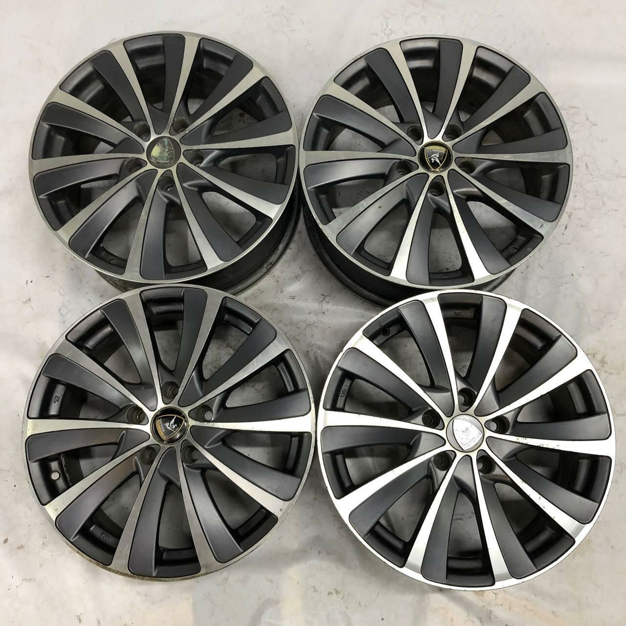 Колесные диски Yamato 17x7 PCD 5x114.3 D73.1 ET45 (Реплика)