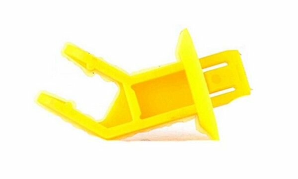 Фиксатор упора капота BSG Арт. BSG30922120 / FORD Focus (11-)