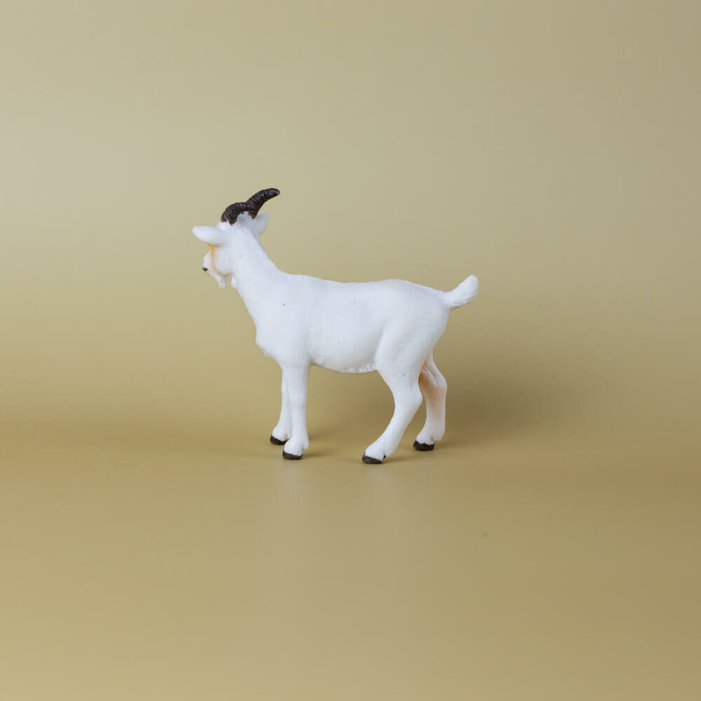 Фигурка животного Коза Белая, для детей, игрушка коллекционная декоративная, 81896, 8х7х3 см