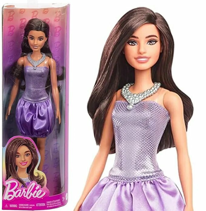 Mattel Barbie Кукла-модница с каштановыми волосами, одетая в расшитое блестками фиолетовое платье с атласной юбкой, серебристое ожерелье и туфли на каблуках HYT92