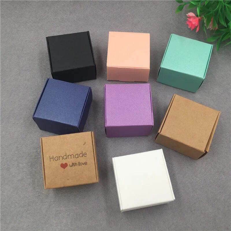 Черные картонные коробки 40x40x25 мм