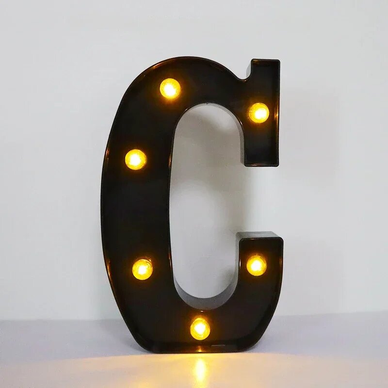Светодиодная буква C черного цвета 22 см