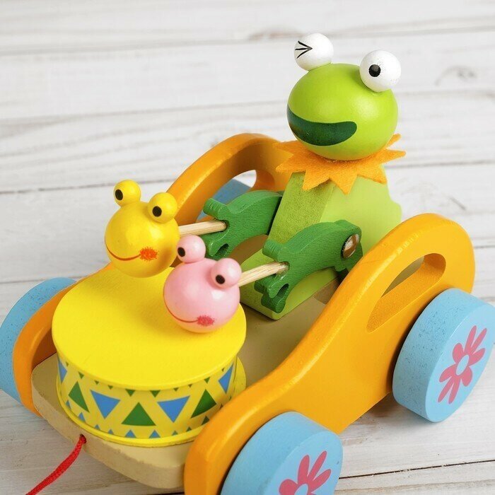 Каталка "Животные с барабанами" на веревке, 11х13х11см, деревянная, лягушонок, зайчик, машинка