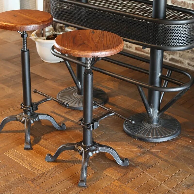 Винтажный железный барный стул в американском стиле с регулируемой высотой и поворотной конструкцией, металлический чугунный промышленный стул для бара