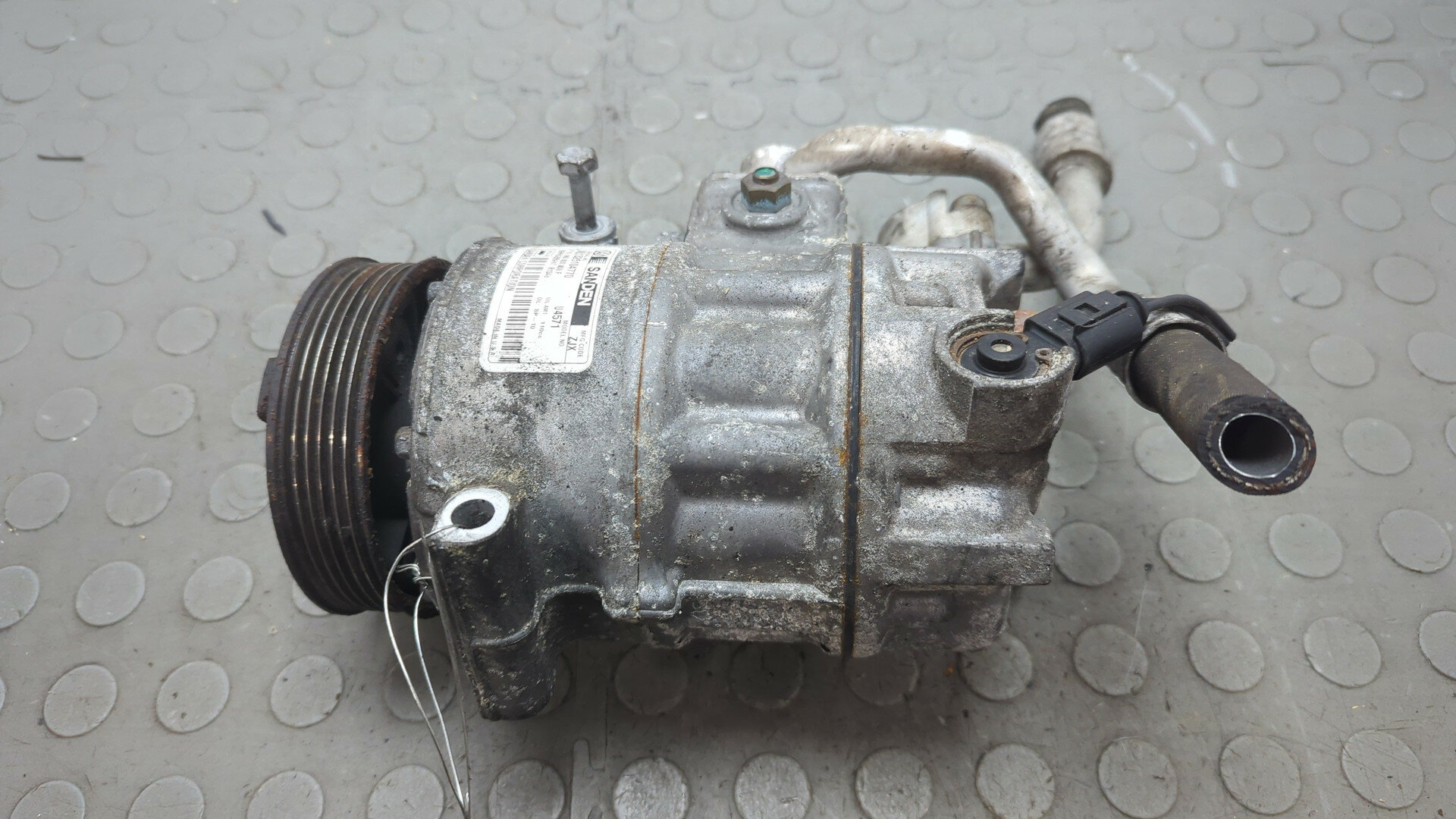 Компрессор кондиционера Volkswagen Jetta 5 Б/У