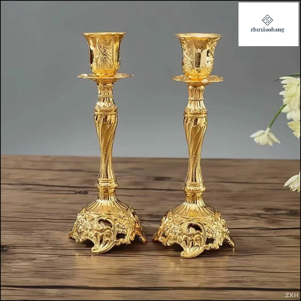 Эксклюзивный ретроподсвечник из металла в стиле candlelight, габариты 15 на 11 на 21 см