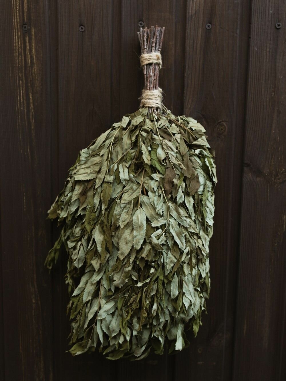 Веник премиум-класса из алтайской рябины, 48 см, ручная работа