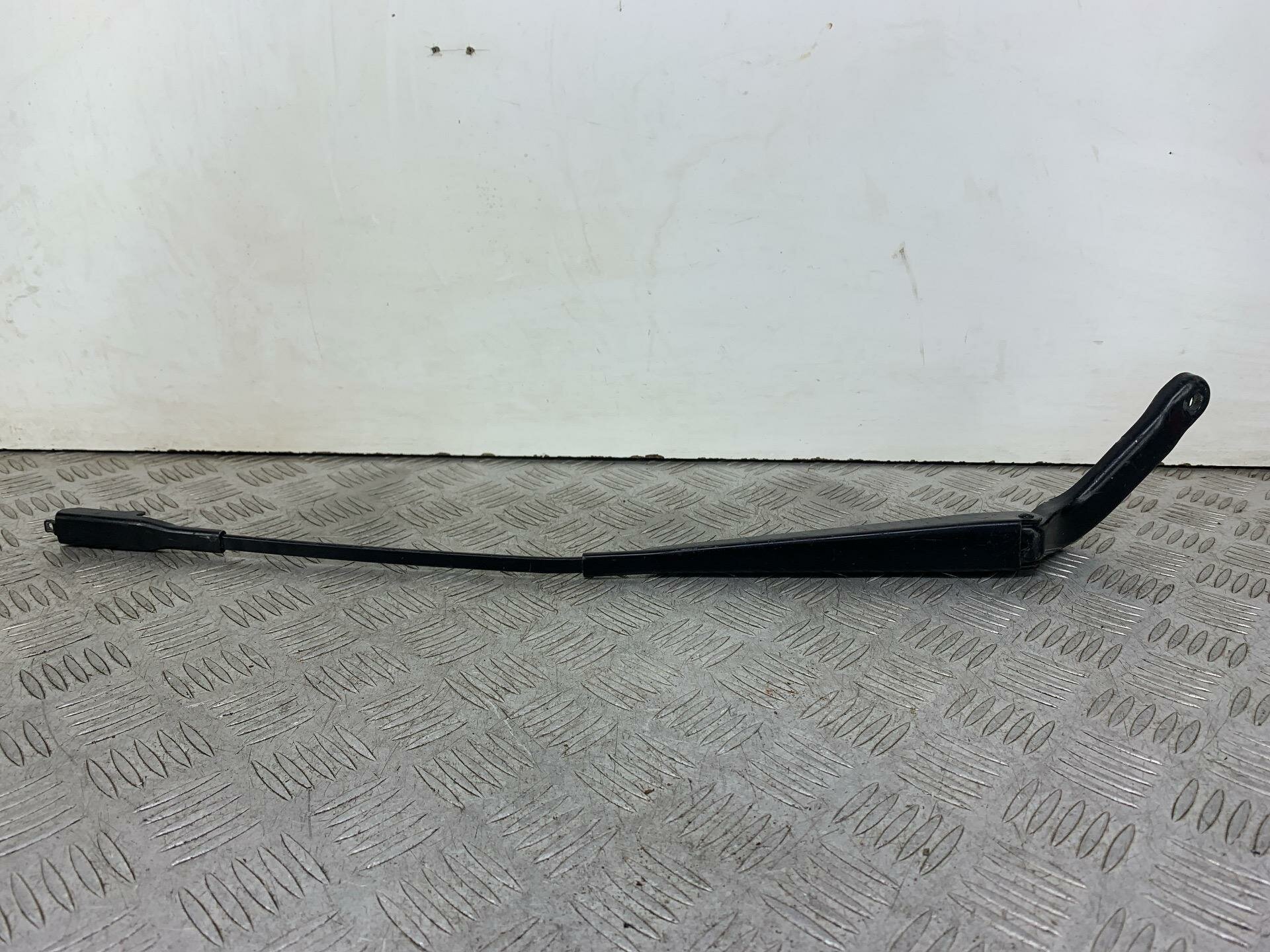 Поводок стеклоочистителя Volkswagen Crafter (2006 - 2011) A0018206044