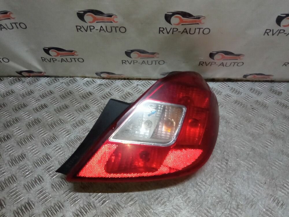Фонарь задний правый Opel Corsa D 2006 — 2010 Opel