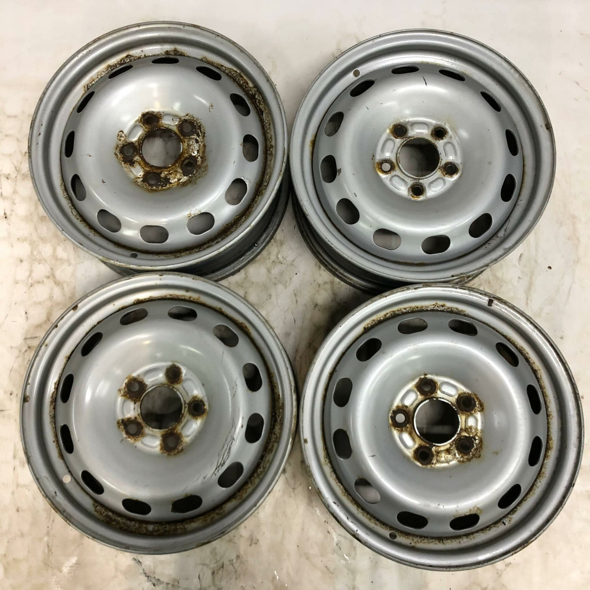 Колесные диски Штампованные 15x6 PCD 5x108 D63.3 ET52.5 (Реплика)