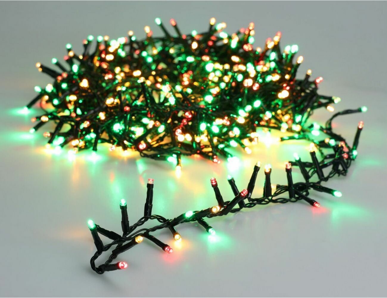 Светодиодная гирлянда Koopman Snake Comfort Italian, 400 разноцветных LED-огней, 8+3 м, контроллер, таймер, зелёный ПВХ, уличная, Koopman International AX8560800