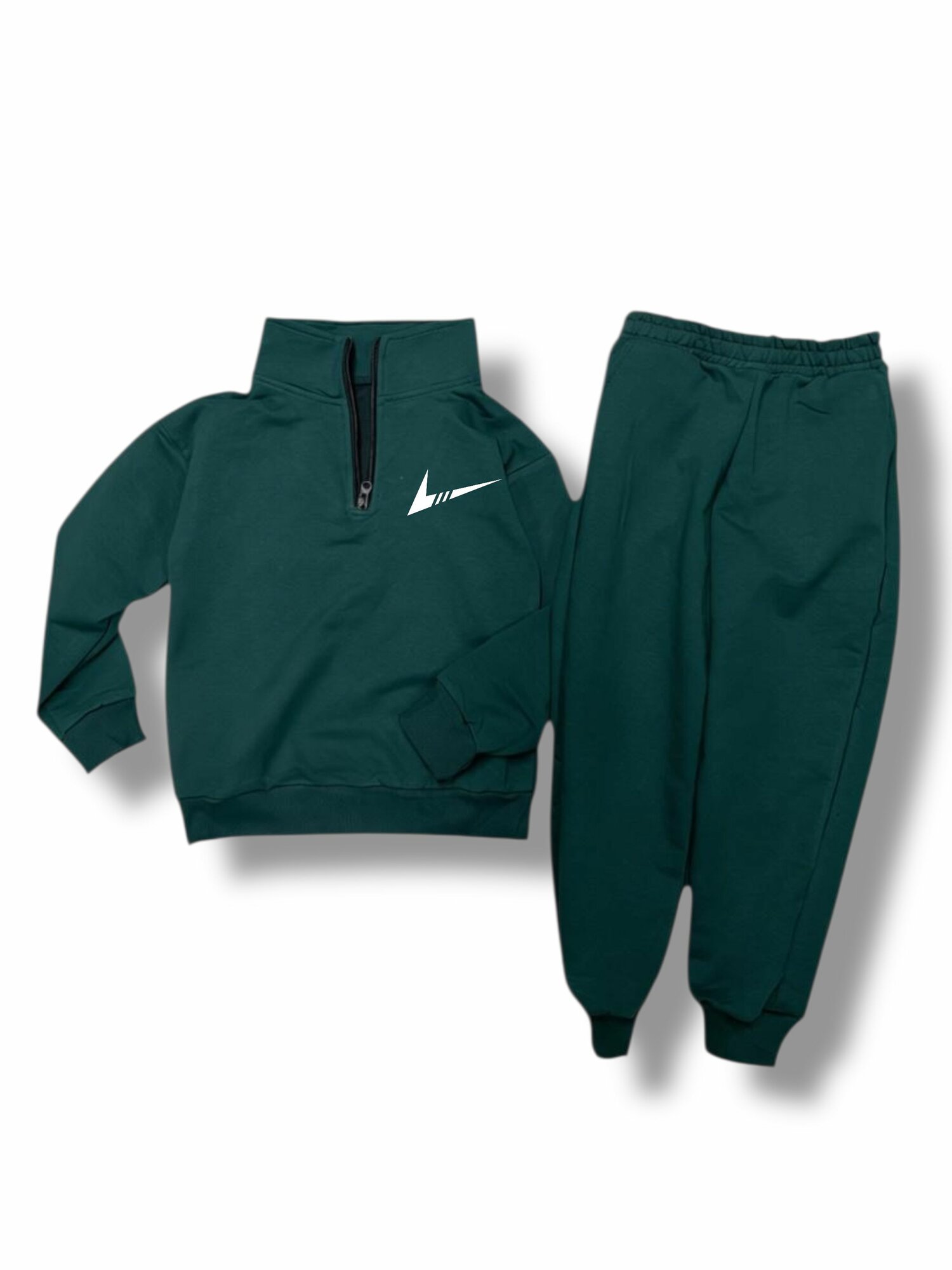 Костюм спортивный