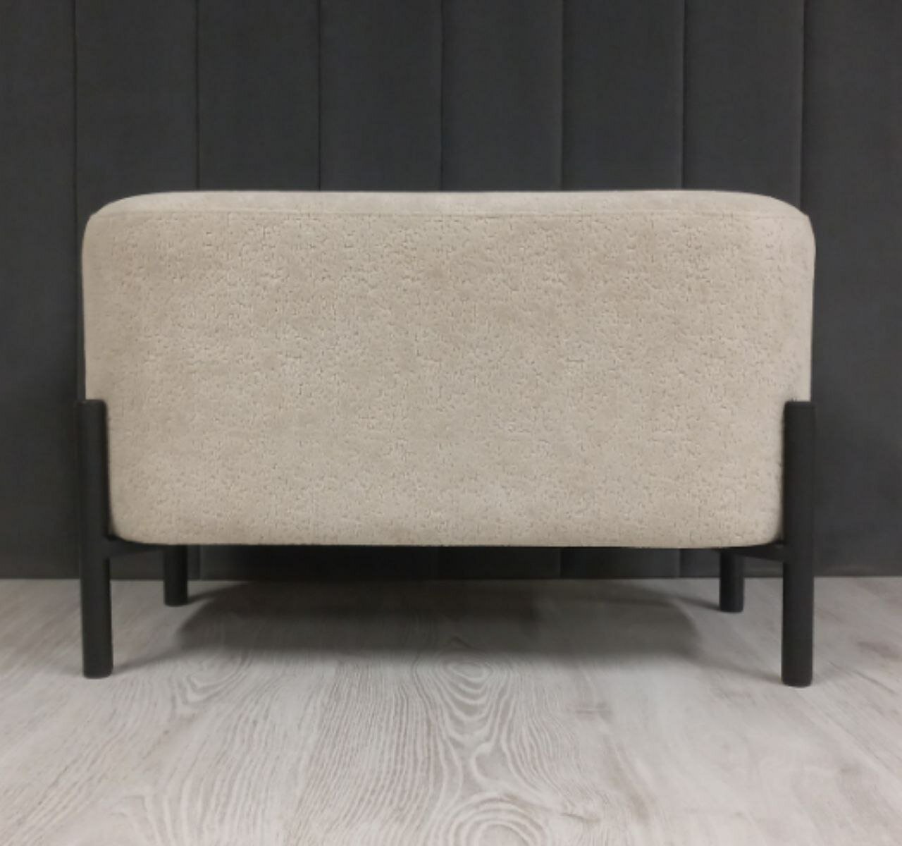 Банкетка MN Мебель Букле BAMBI 002, каркас из массива дерева, обивка букле, 150кг