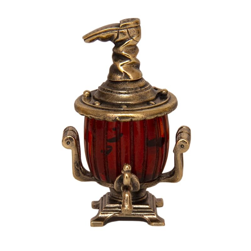 Фигурка с натуральным янтарем из латуни Самовар с сапогом 4 х 3 см