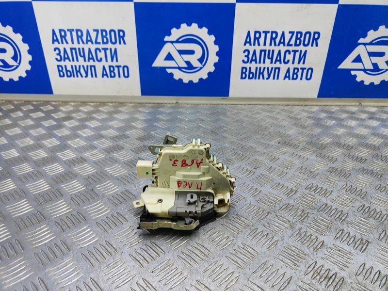 Б/У Замок двери передней левой Audi Q7 4LB / Ауди Ку7 4LB 3.0 CJT 272 Л.С 2010