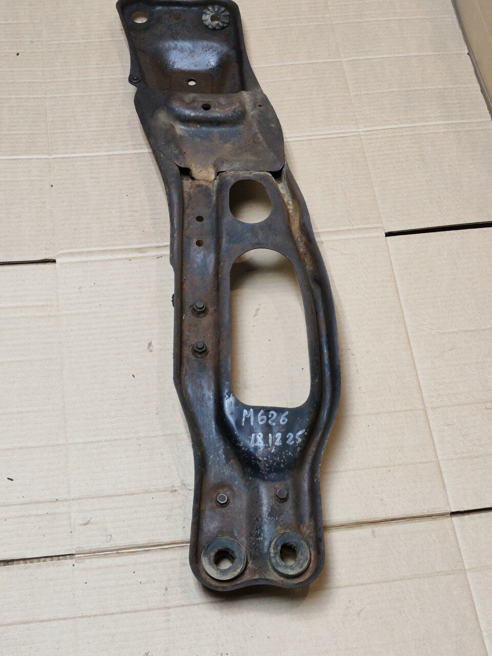 Балка продольная передняя ДВС Mazda 626 GE