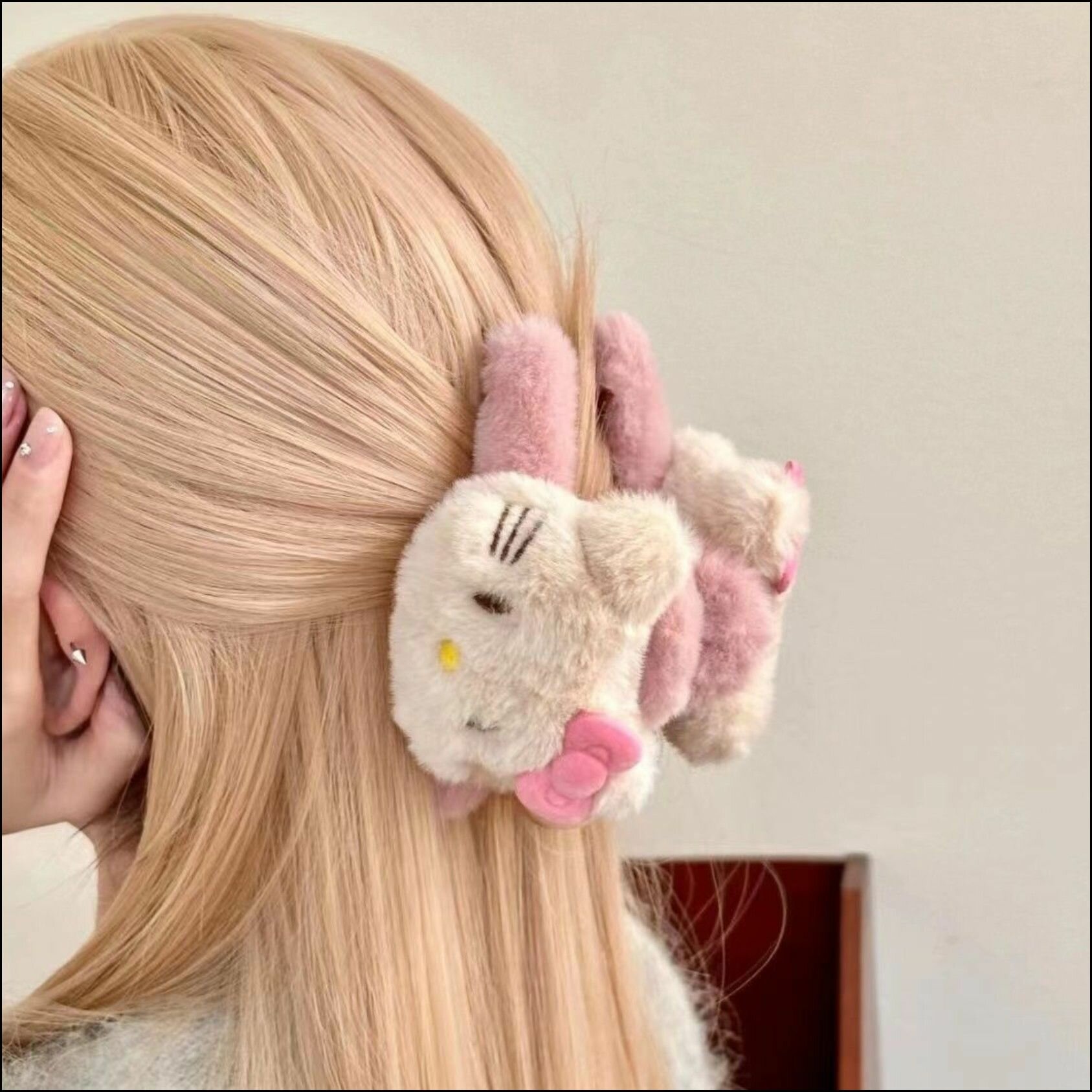 Hello Kitty Заколка-краб 1 шт