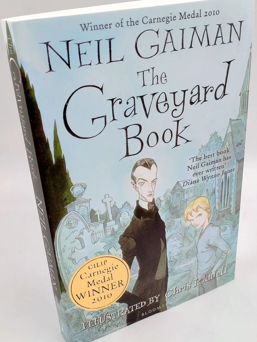 The Graveyard Book История с кладбищем | литература на иностранных языках