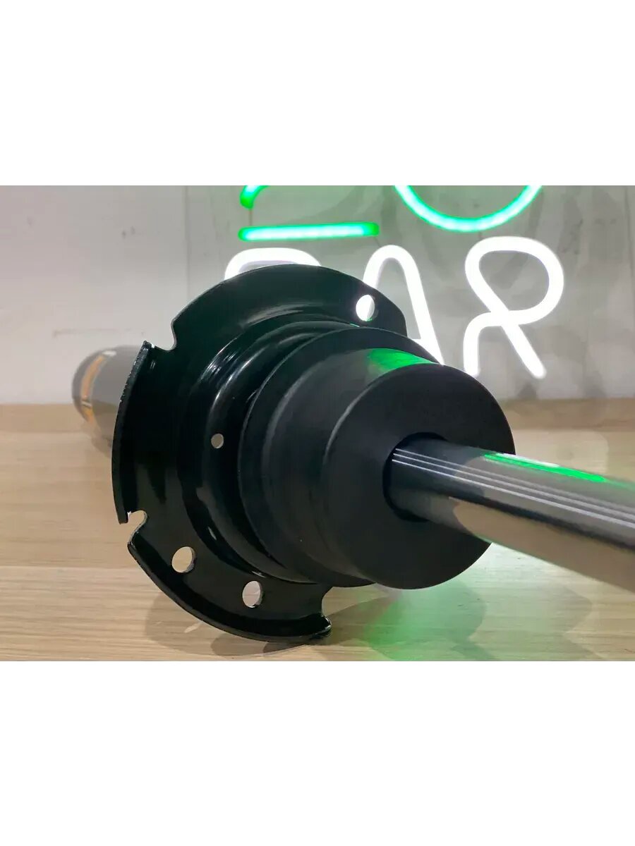 Передний амортизатор BMW 3 F30