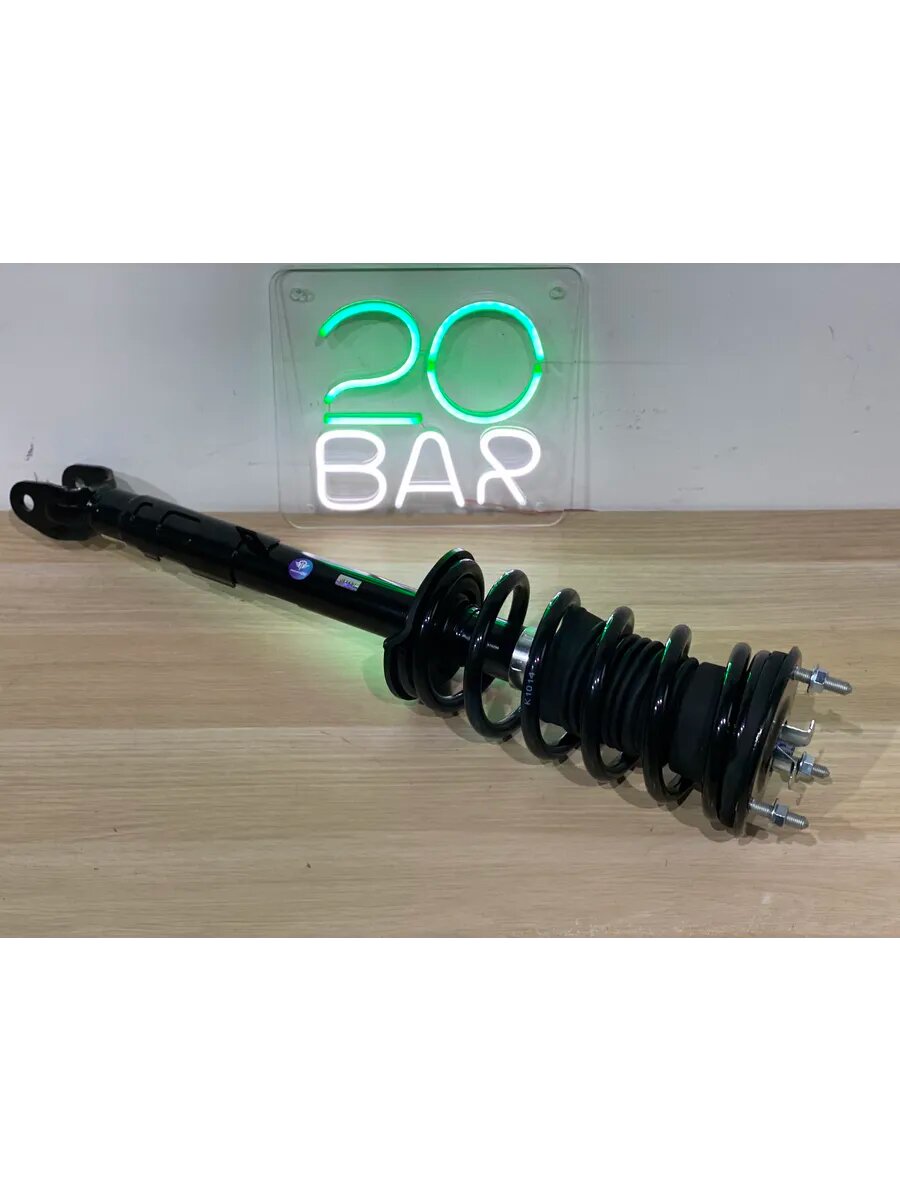 Амортизатор передний левый в сборе Lexus GS 2012-2020