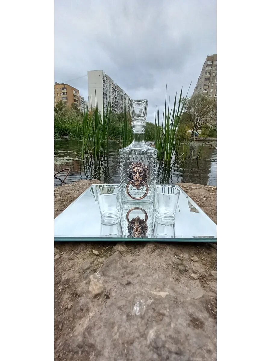 Графин граненый большой Лев 500мл