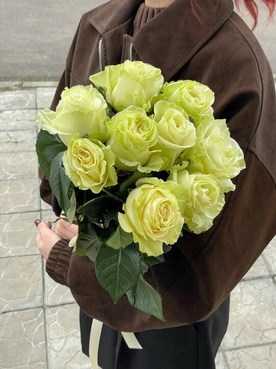 Монобукет розы белые 9 шт, 60 см, идеальный подарок любимым, родным