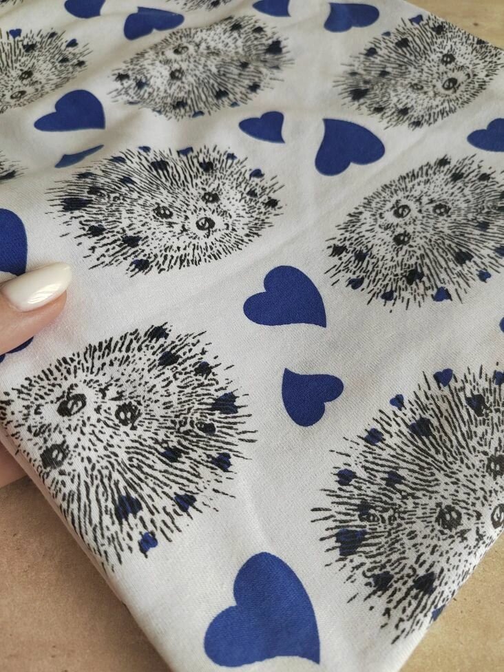 1,5м. Кулирка ткань для шитья. 100% хлопок. Детская. Ежики синий. Рукав ширина 200 см. плотность 140