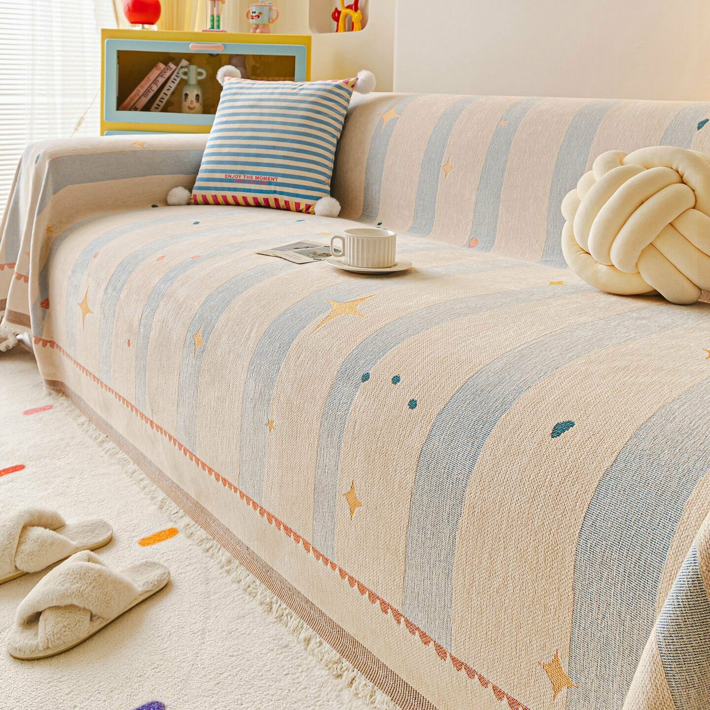 Мультяшный чехол-плед для дивана из шенилла, новая модель зима 2026, универсальный чехол для всех сезонов, цельный чехол-плед для дивана с защитой от царапин от кошек.