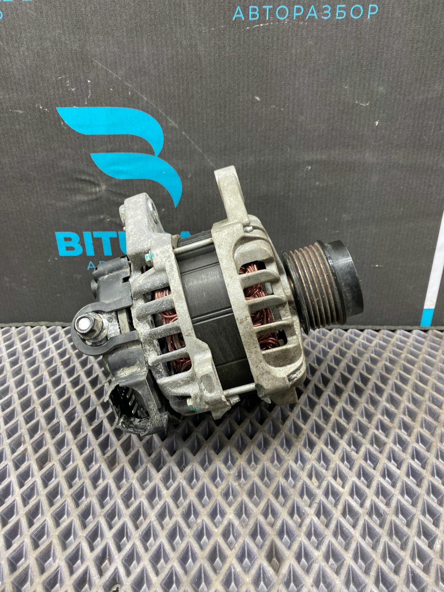 Б/У Генератор Kia Cerato 3 YD рест 2017г. G4FG 1.6l АКПП