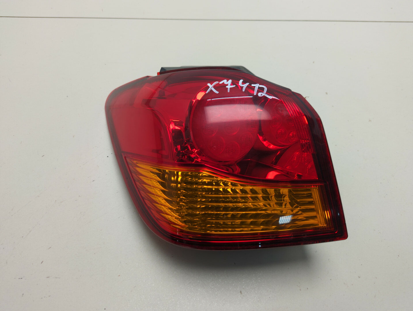 Фонарь (задний) левый Mitsubishi ASX Б/У