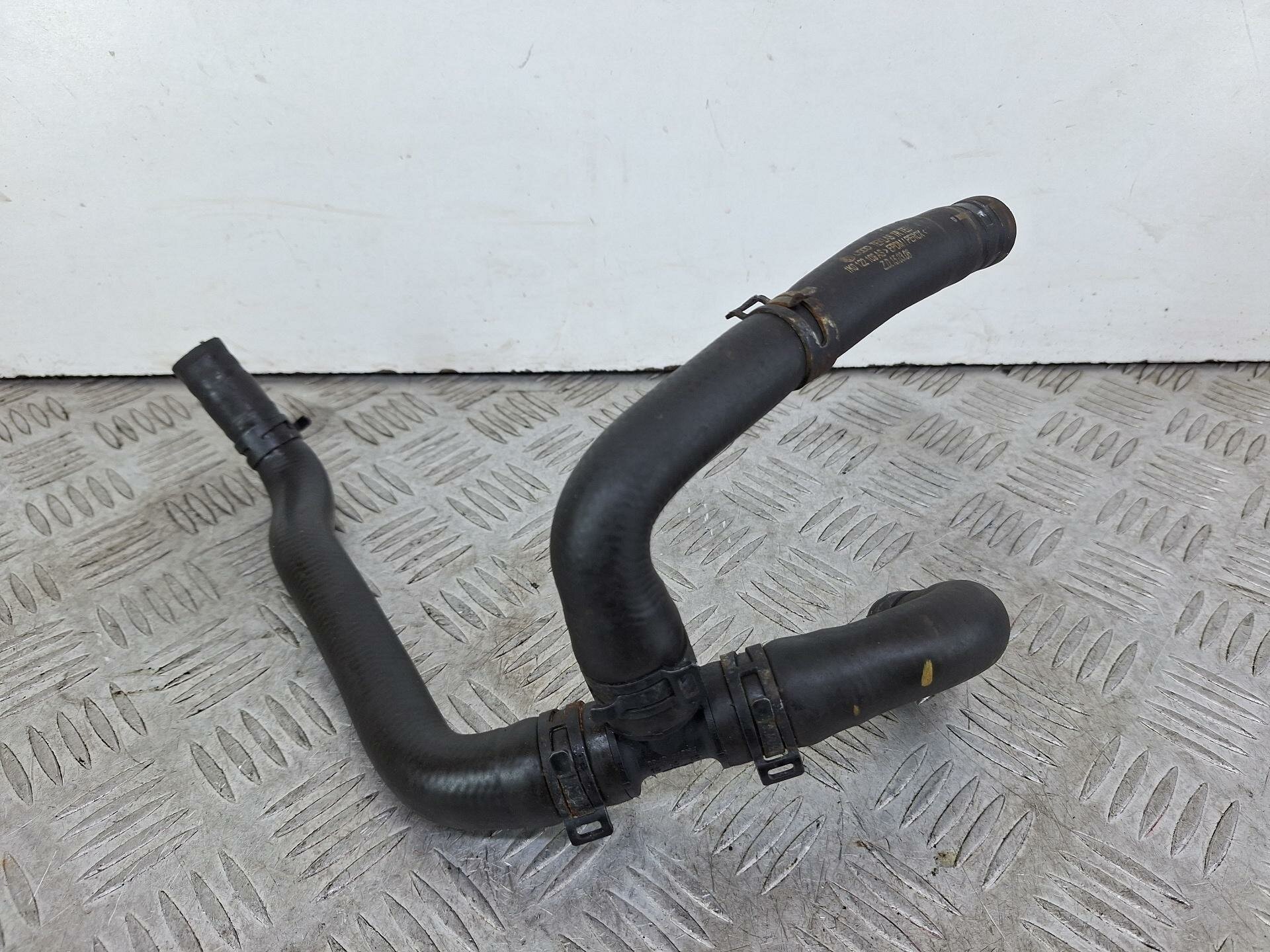 Фланец (тройник) системы охлаждения Volkswagen Passat B6 2009 1K0122109AS