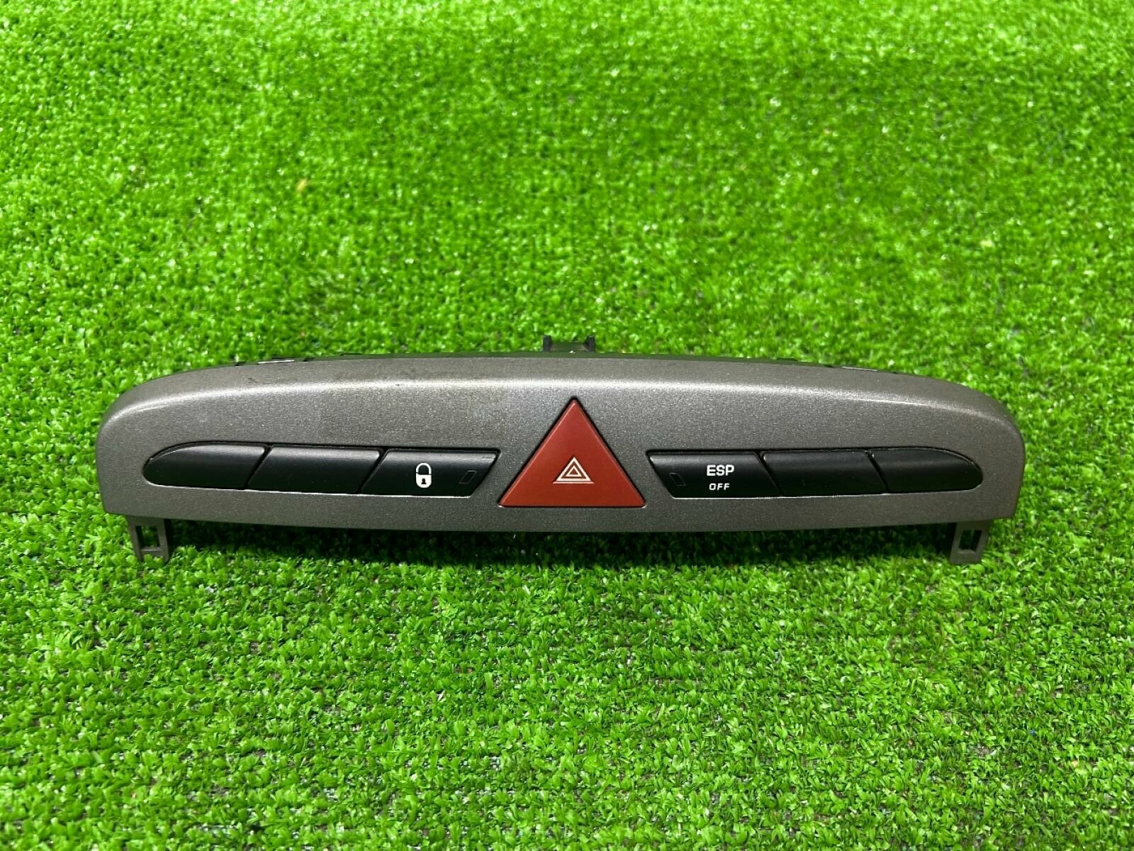 Блок кнопок Peugeot 308 хэтчбек 1.6 EP6 120 Л/С
