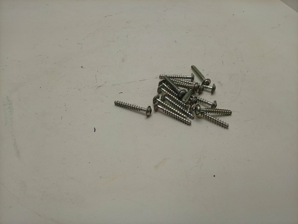 WLK24271OE/04 кт30 Комплект болтов бака стиральной машины Bosch б/у